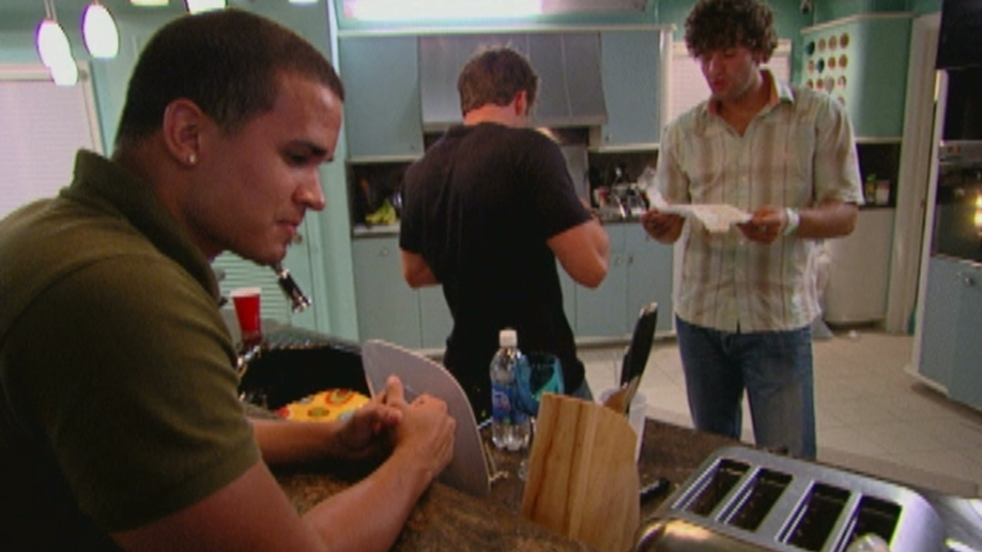 Watch The Real World Season 17 Episode 8: John and Paula's Fight - Full ...
