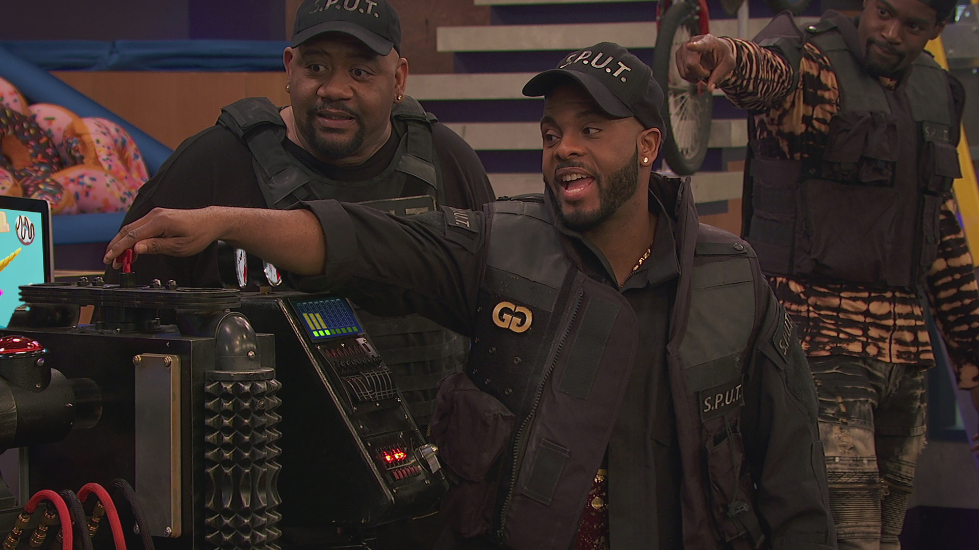 Ver Game Shakers Temporada 3 Episodio 18: Game Shakers - ¿Por qué Tonya ...