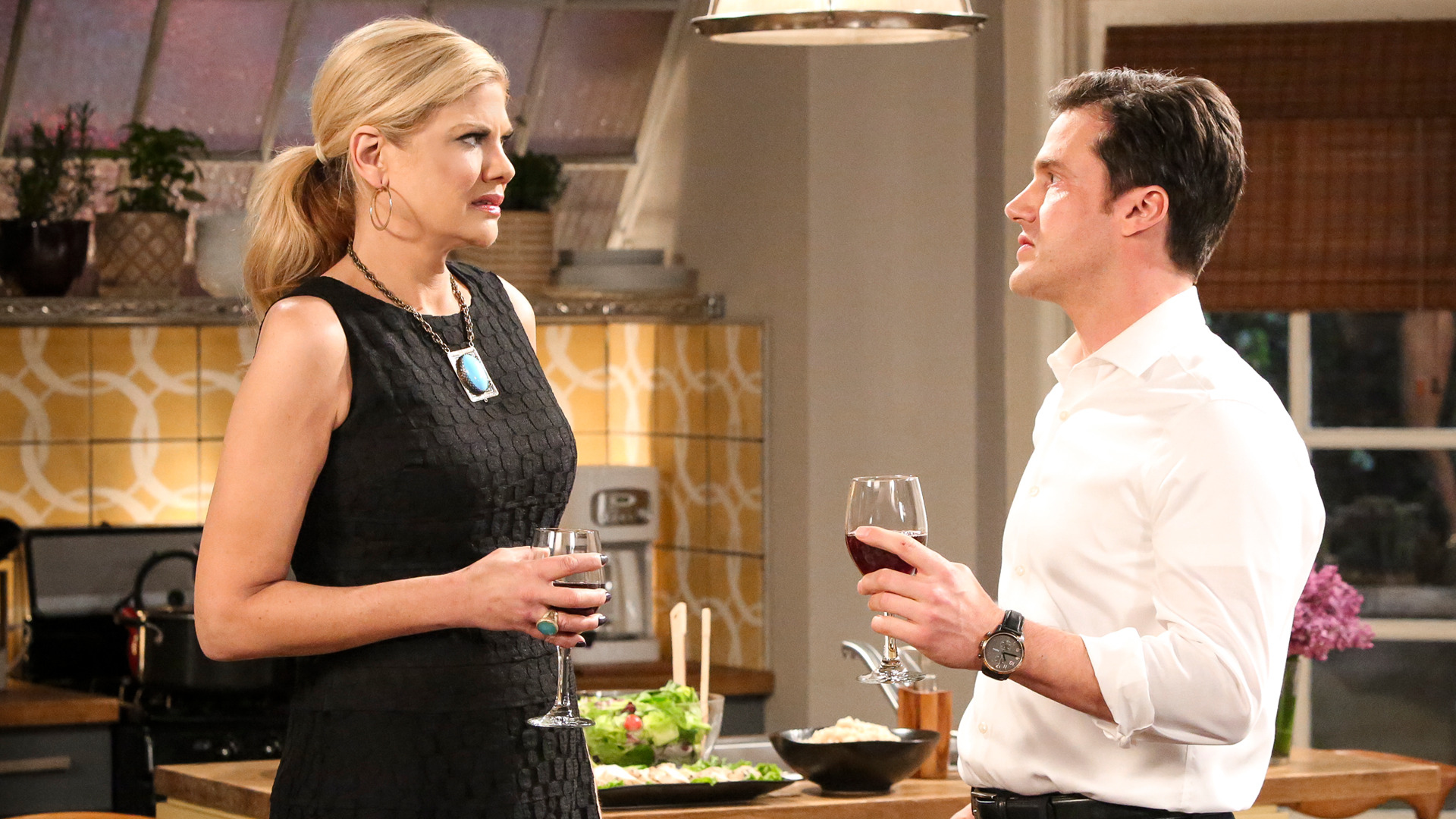Watch The Exes Season 4 Episode 18 The Exes Knotting Phil Full