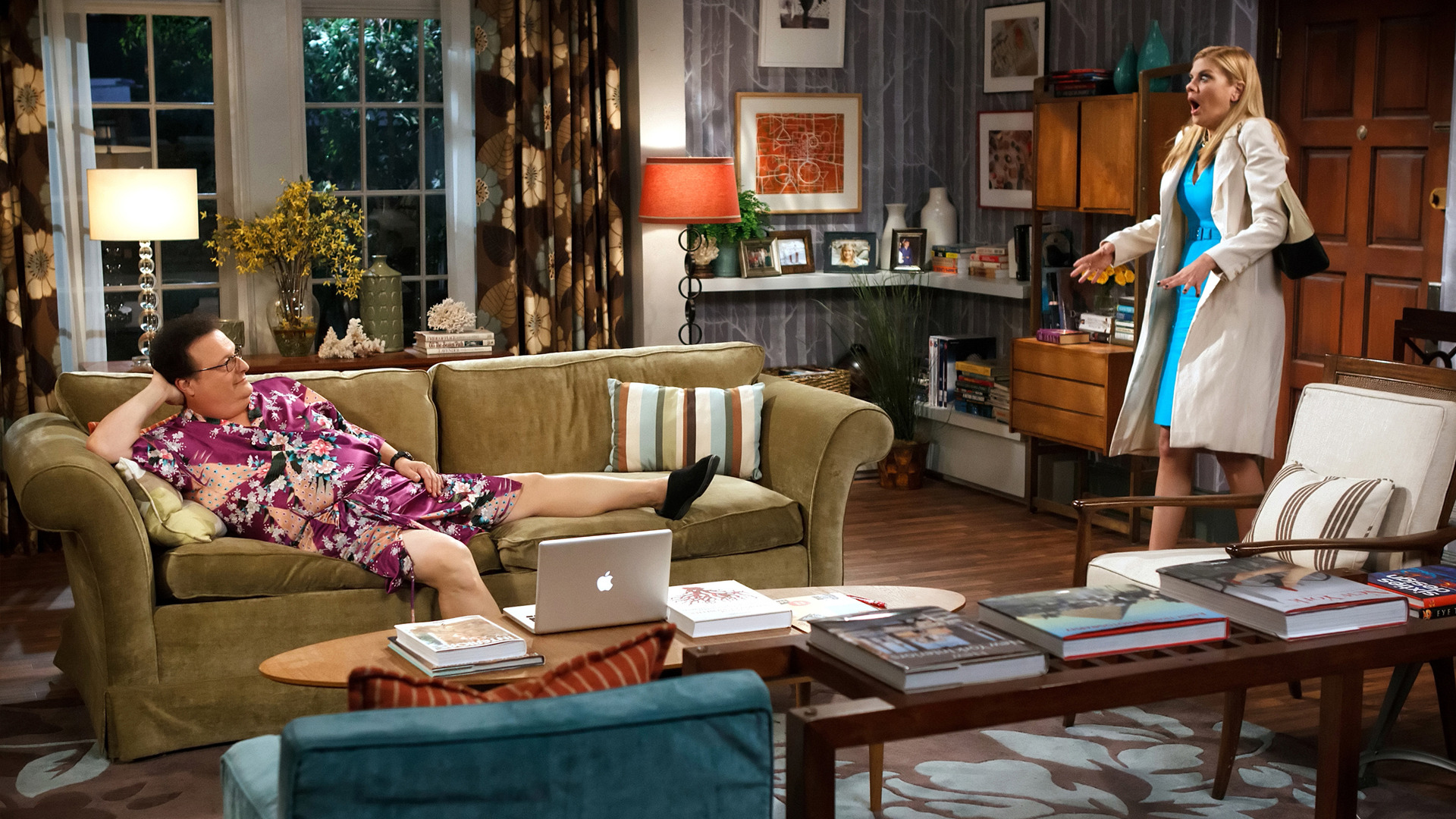 Watch The Exes Season 2 Episode 7: The Exes - Three Men and a Maybe ...