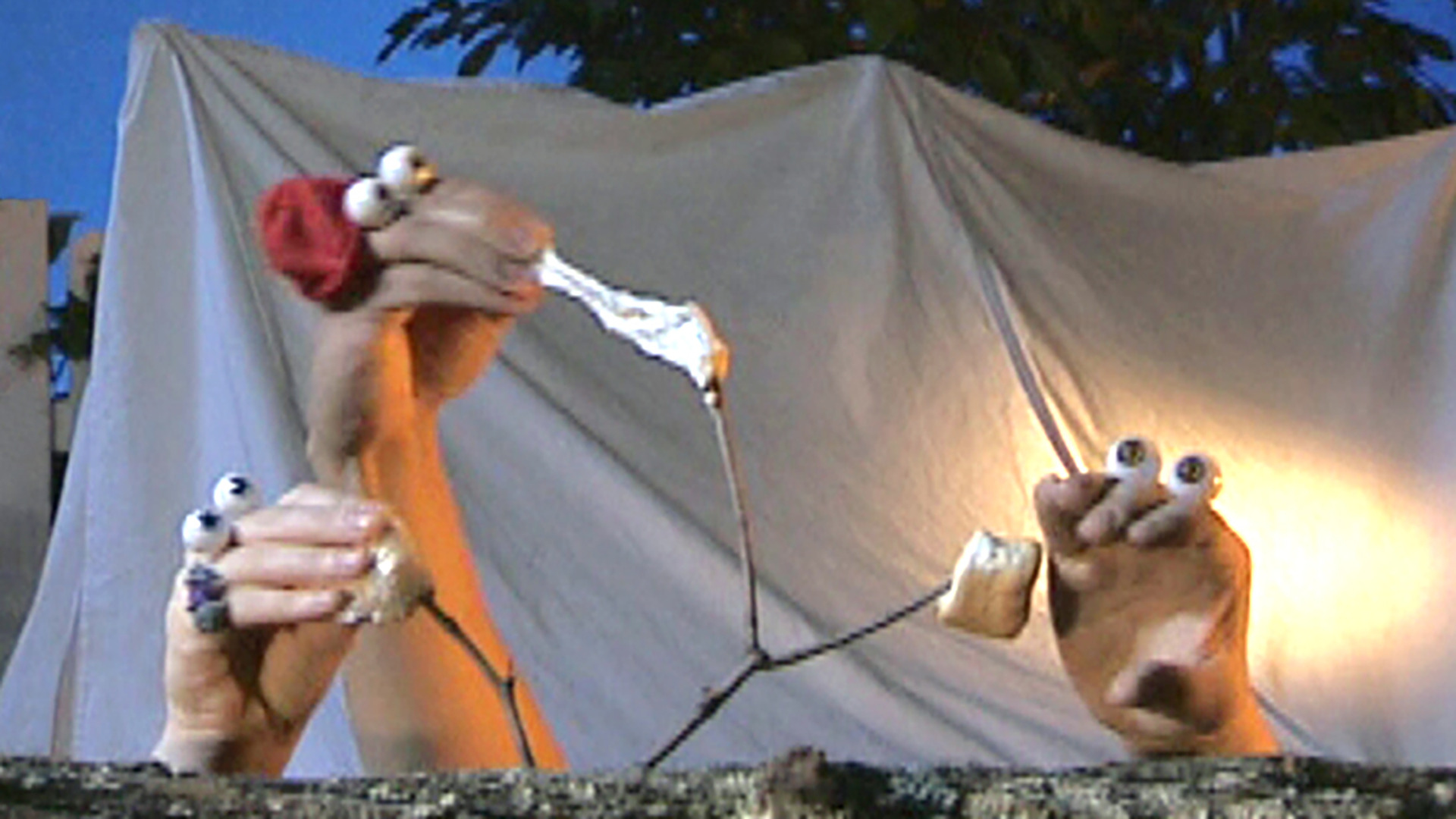 Watch Oobi Season 1 Episode 1: Camp-Out/Uma Swing - Full show on CBS ...