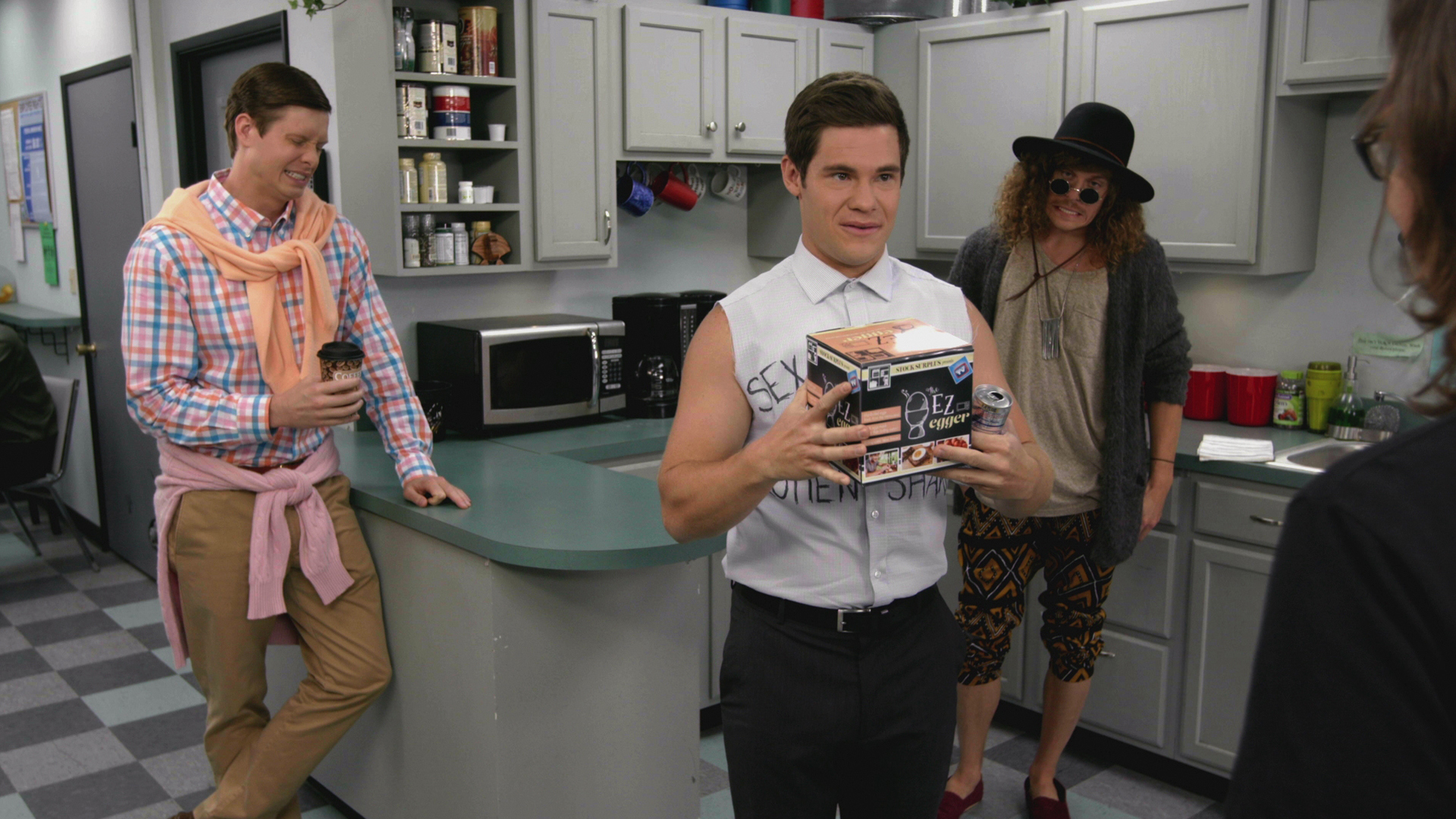 Watch Workaholics Season 6 Episode 6: Workaholics - Going Viral – Full ...