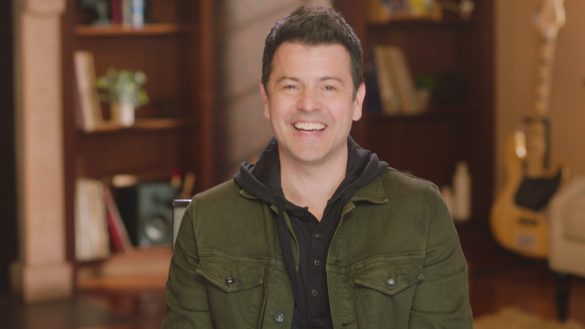 Watch Behind the Music Season 1 Episode 7: Behind The Music - New Kids on The Block – Full show ...