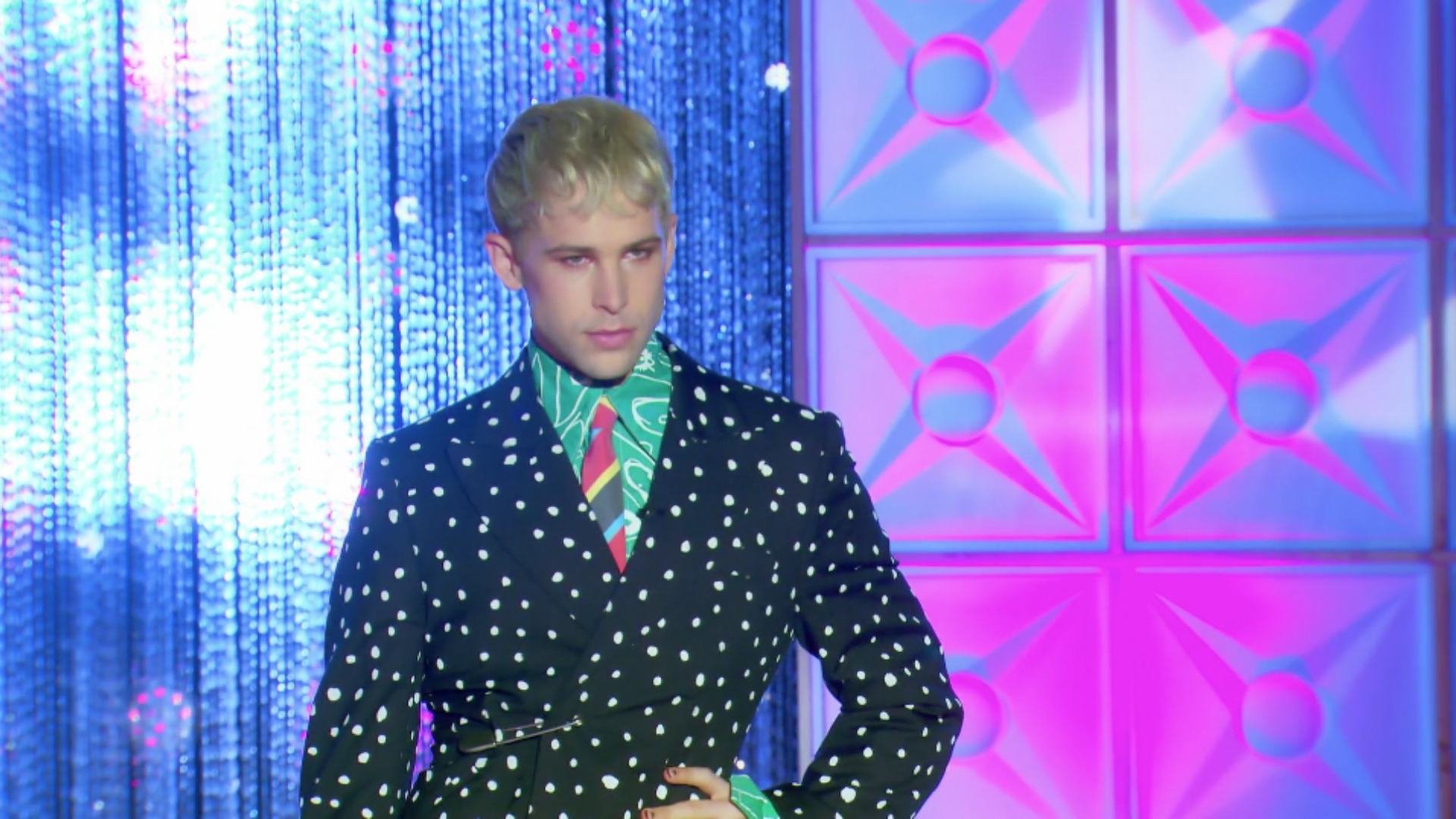 Watch RuPaul's Drag Race All Stars Season 5 Episode 5: RuPaul's Drag ...