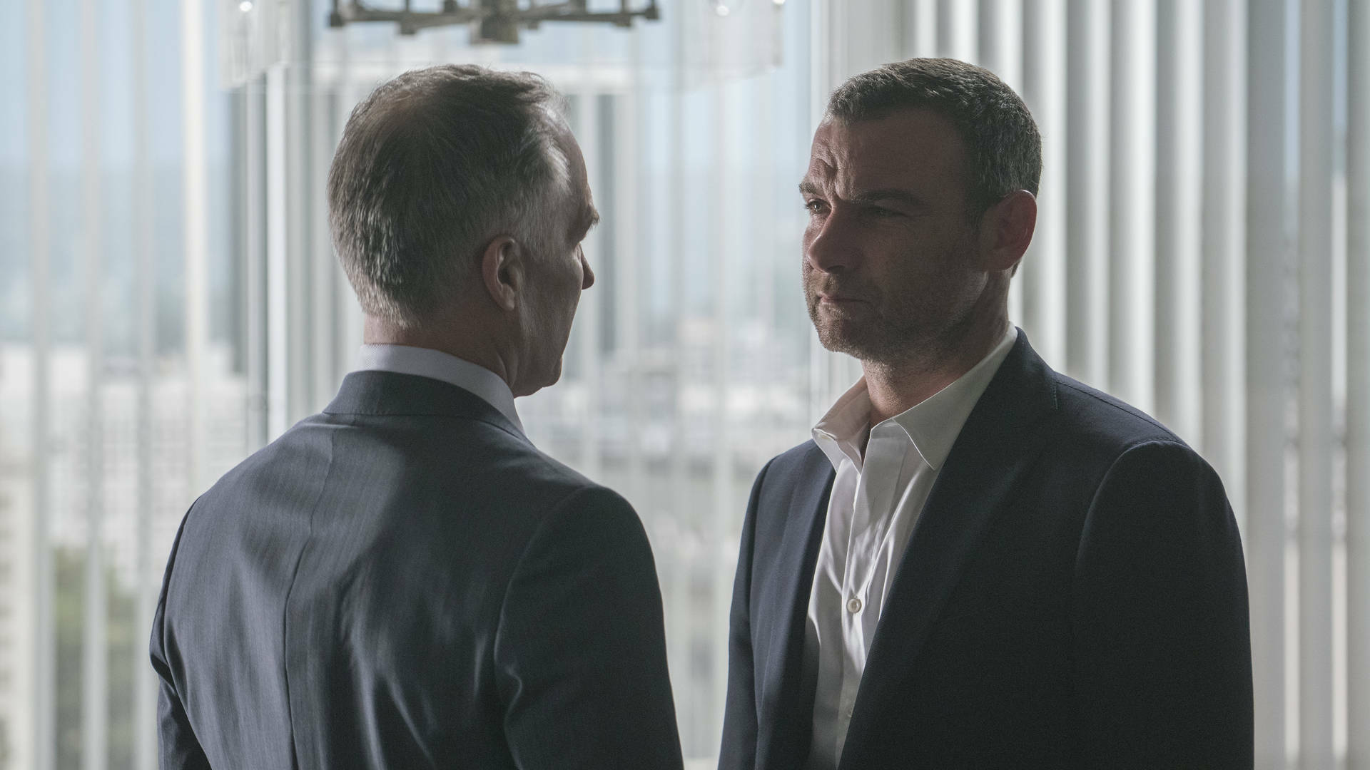 Watch Ray Donovan Season 4 Episode 8: The Texan - Full show on ...
