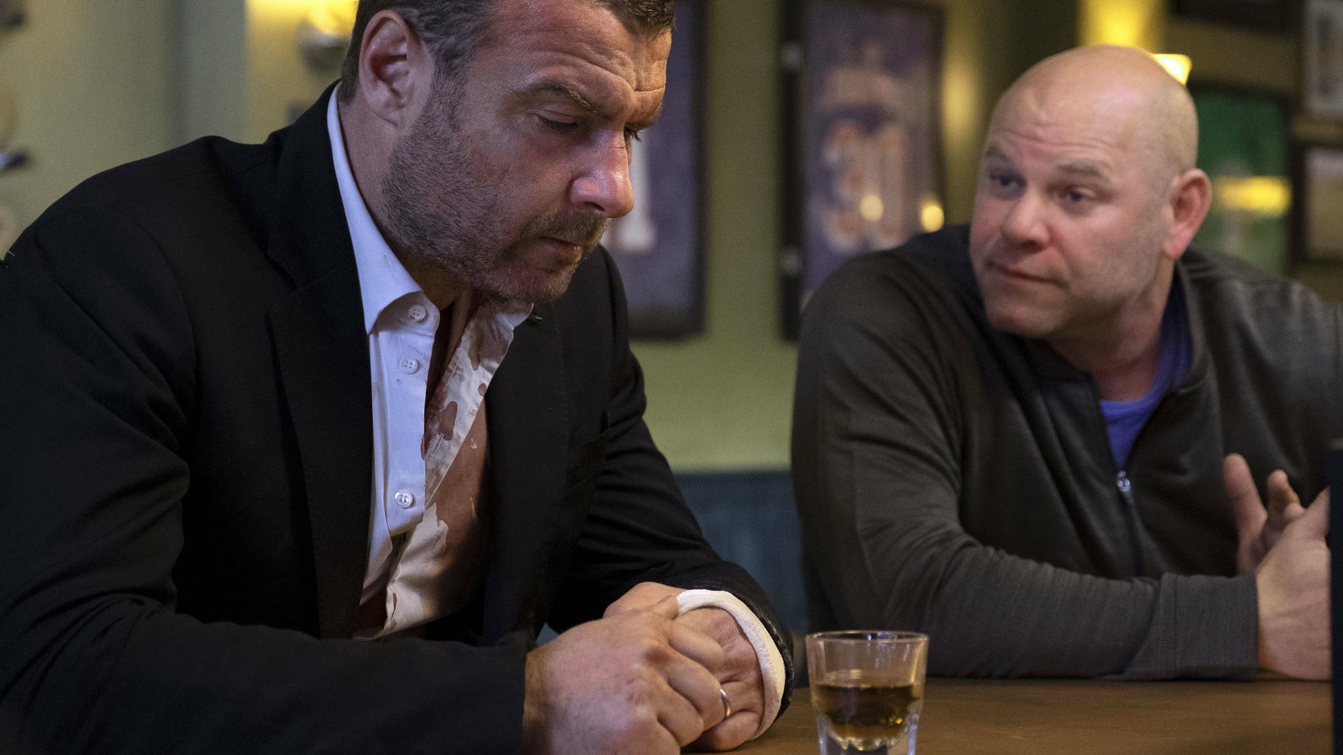 Watch Ray Donovan Season 6 Episode 1: Ray Donovan - Staten Island ...