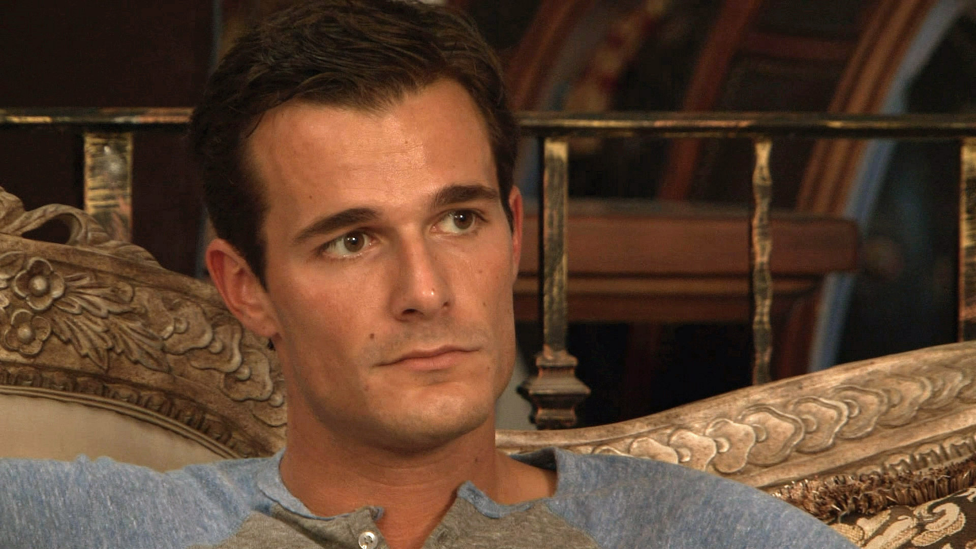 Watch Gigolos Season 2 Episode 1: Gigolos - 201 – Full show on ...