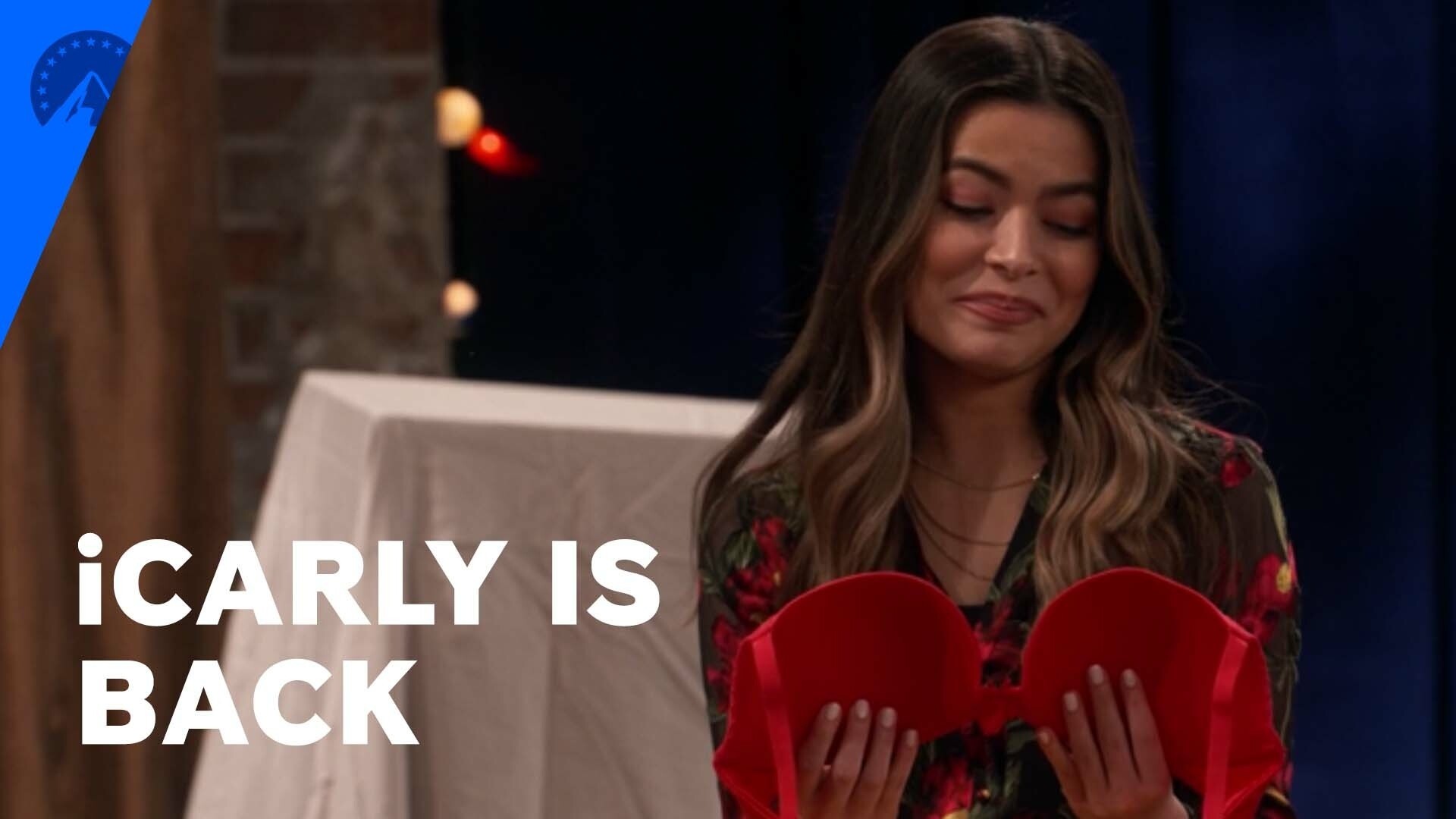 Watch iCarly Season 1, Episode 1 - iCarly Is Back! - Paramount+