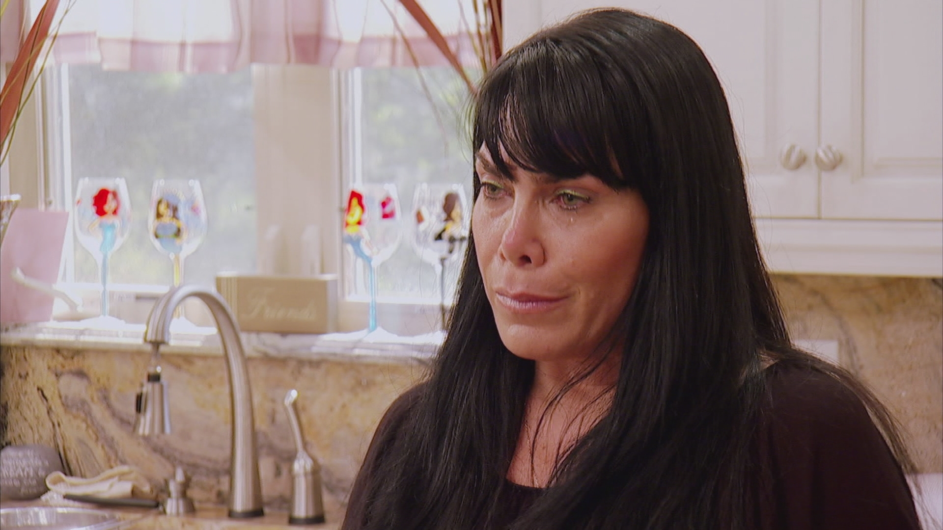 Watch Mob Wives Season 2 Episode 6: Mob Wives - Fights and Facials ...