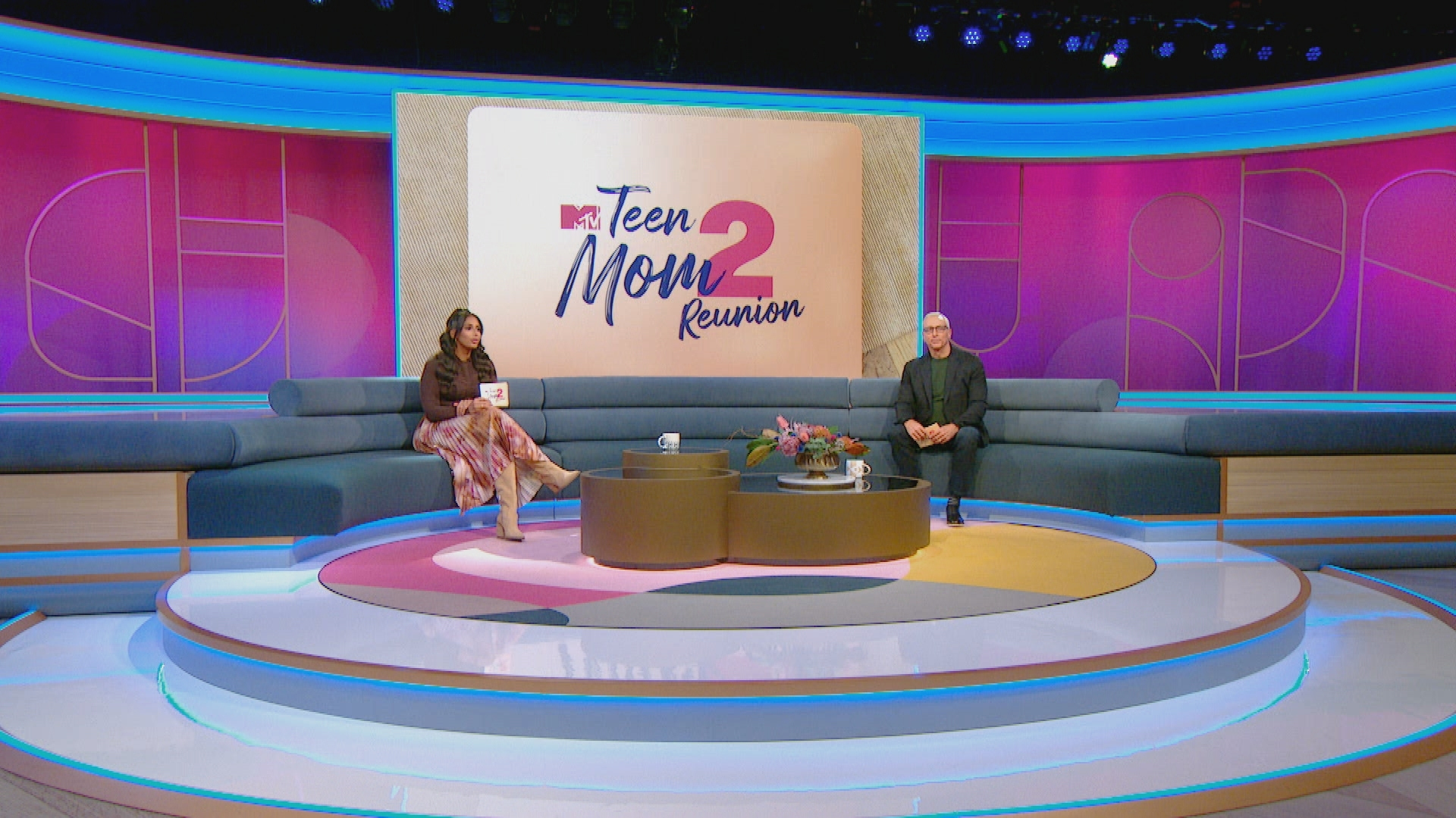 Watch Teen Mom 2 Season 10 Episode 20: Teen Mom 2 - Season 10 Reunion Part 2 – Full show on ...