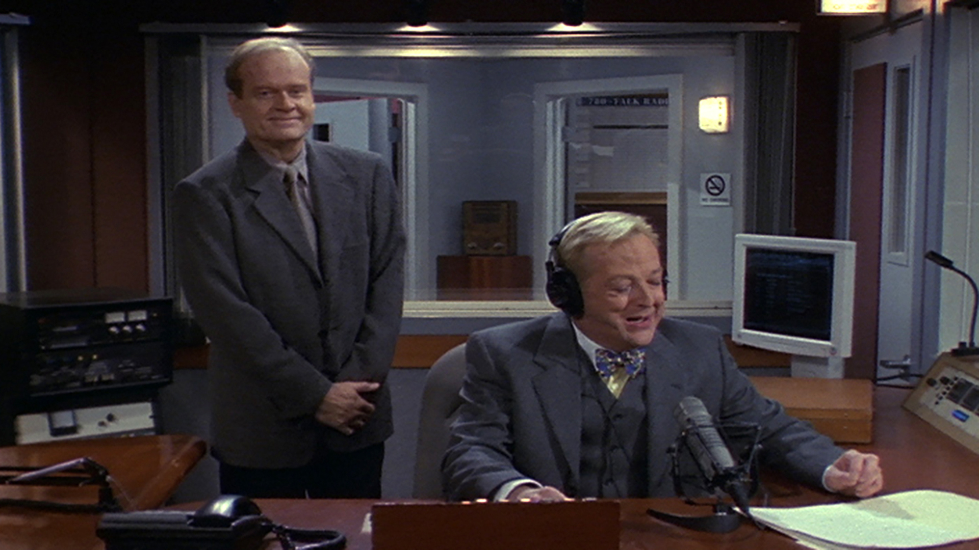 Watch Frasier (1993) Season 8 Episode 18: Frasier (1993) - Forgotten ...