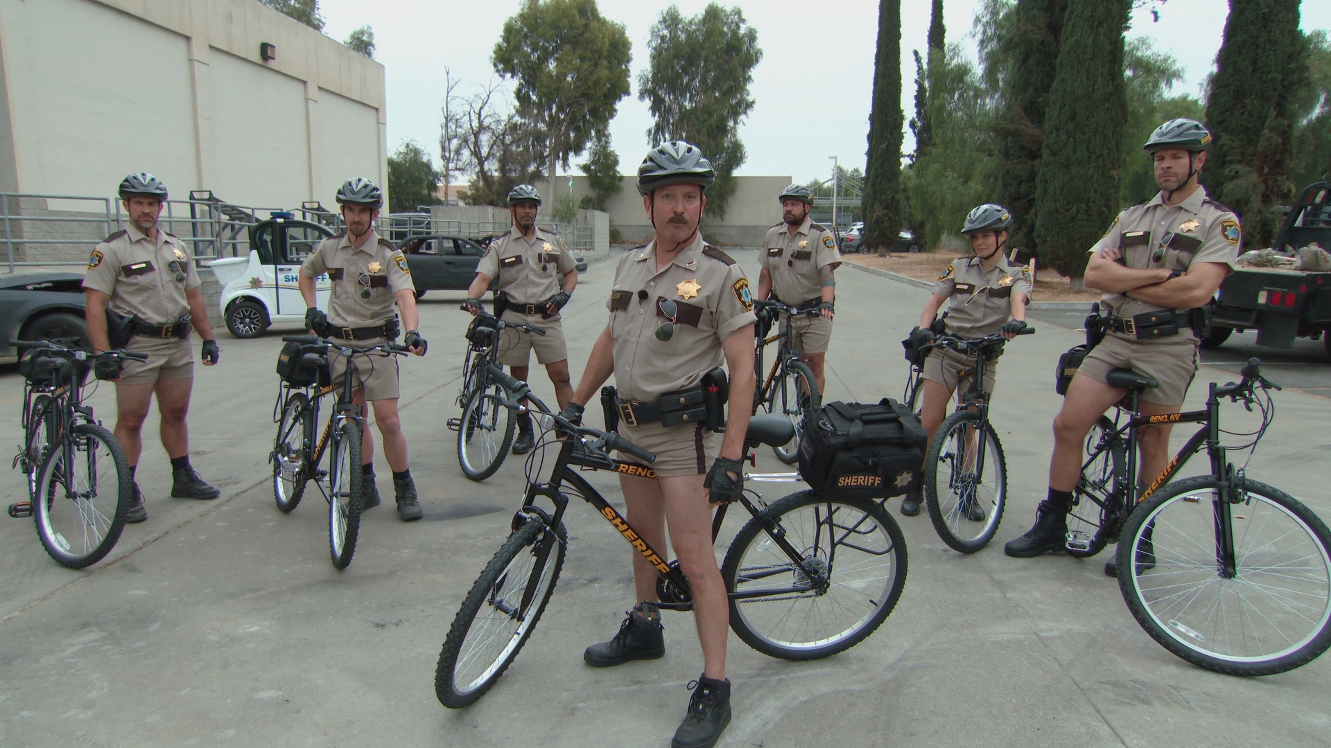 Watch RENO 911! Season 8 Episode 3: RENO 911! - Jonesteenth – Full show ...