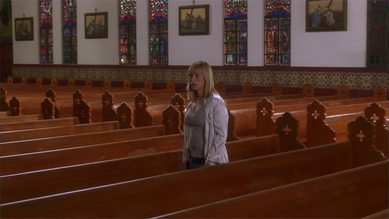 Watch Medium Season 2 Episode 2: The Song Remains the Same - Full show ...