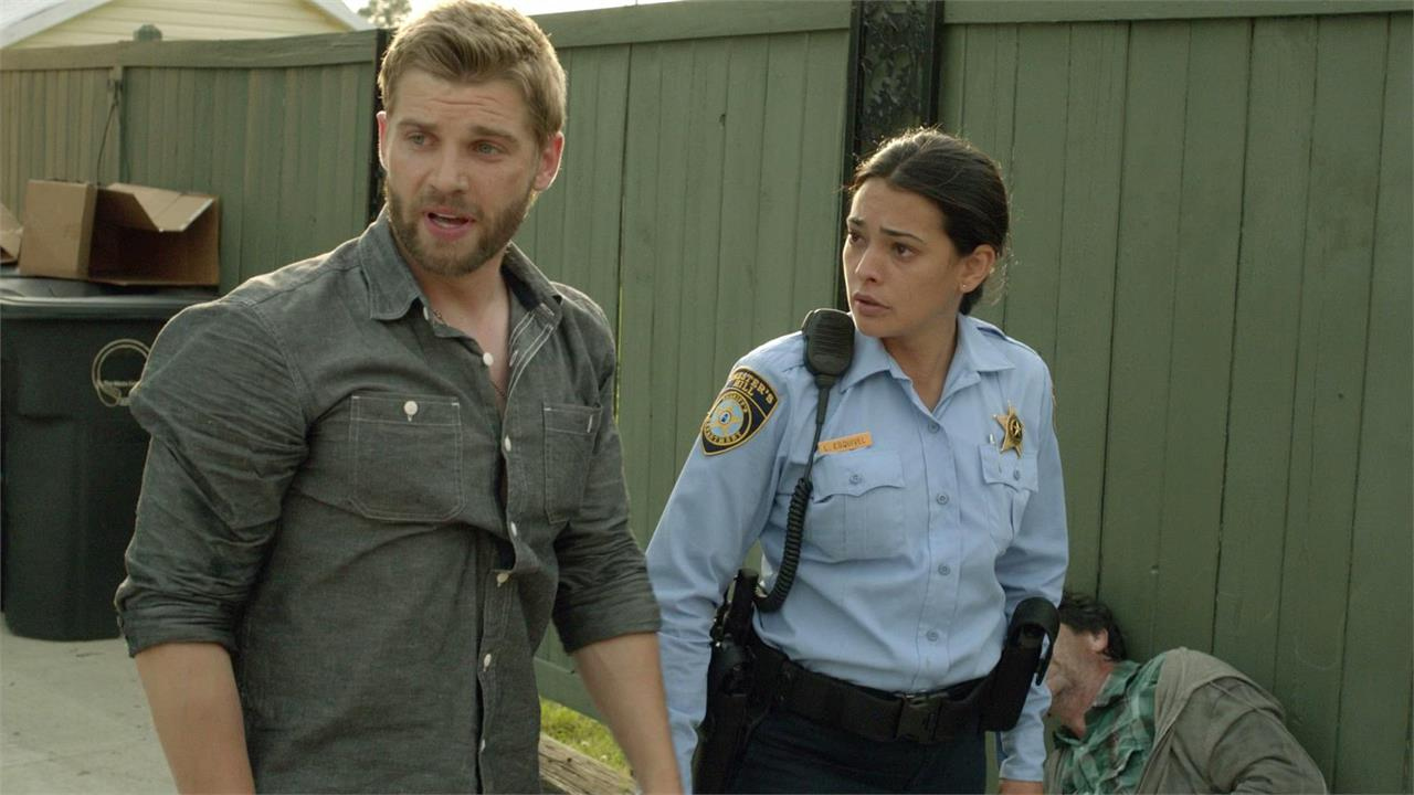 Watch Under The Dome Season 1 Episode 6: Under The Dome - The Endless ...