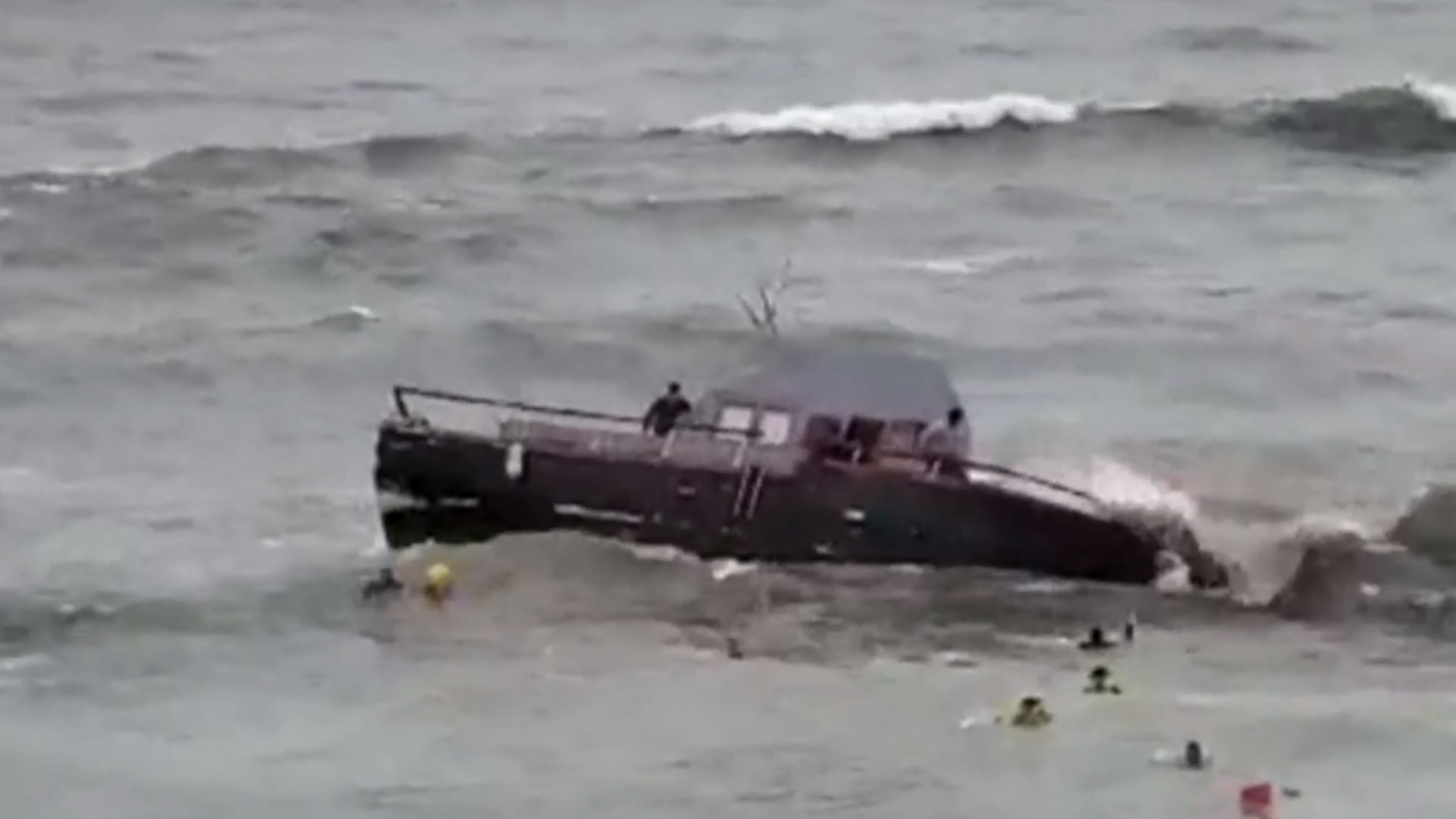Watch CBS Evening News Suspected human-smuggling boat capsizes, killing ...