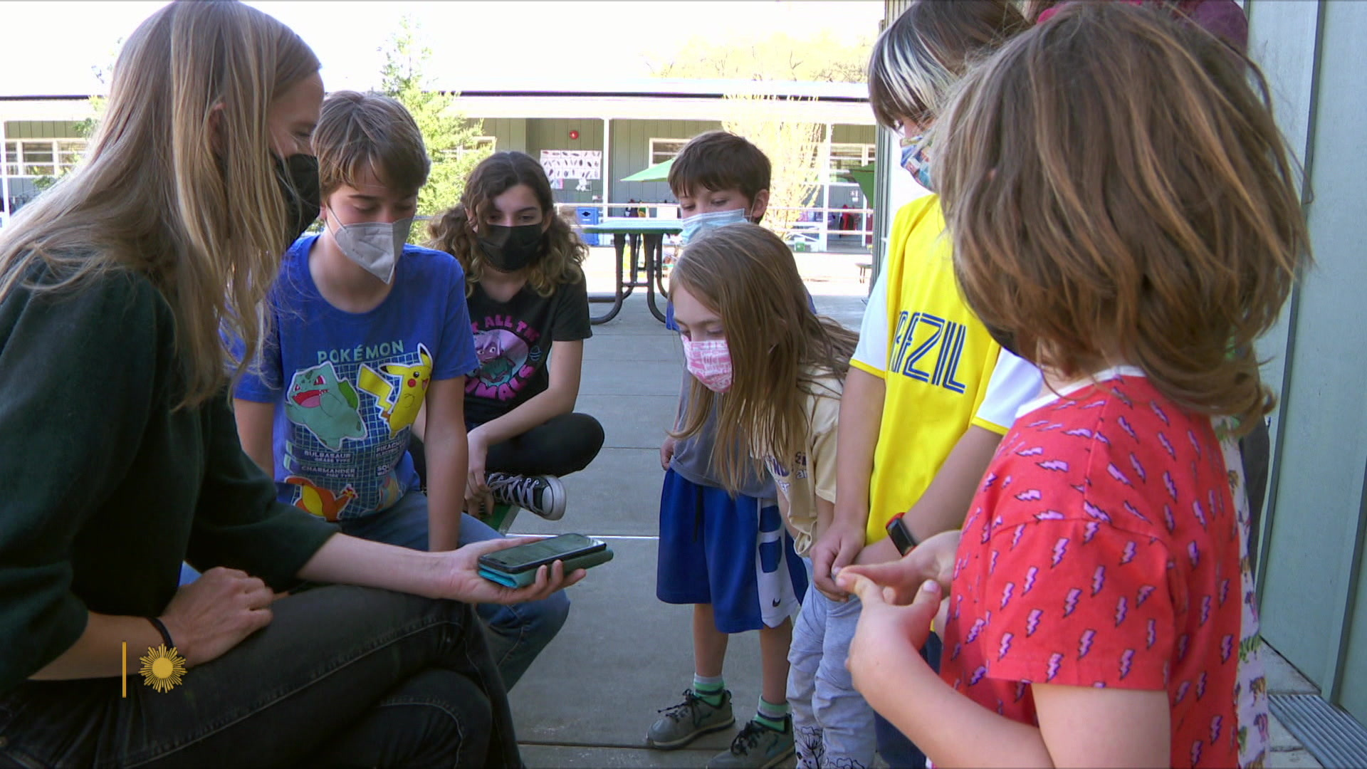 Watch Sunday Morning: Pep talk: Children's telephone hotline goes viral ...