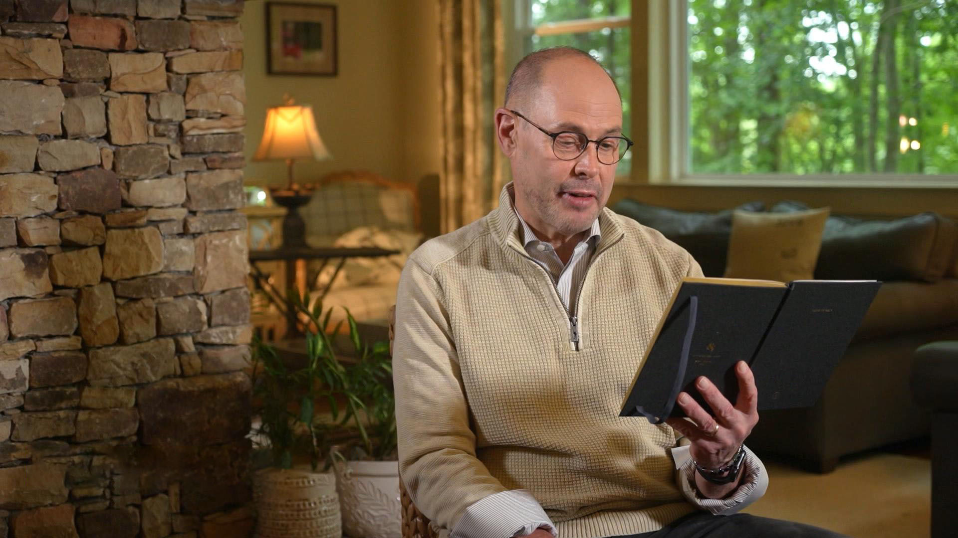 Watch CBS Mornings: Ernie Johnson writes letter to younger self - Full ...
