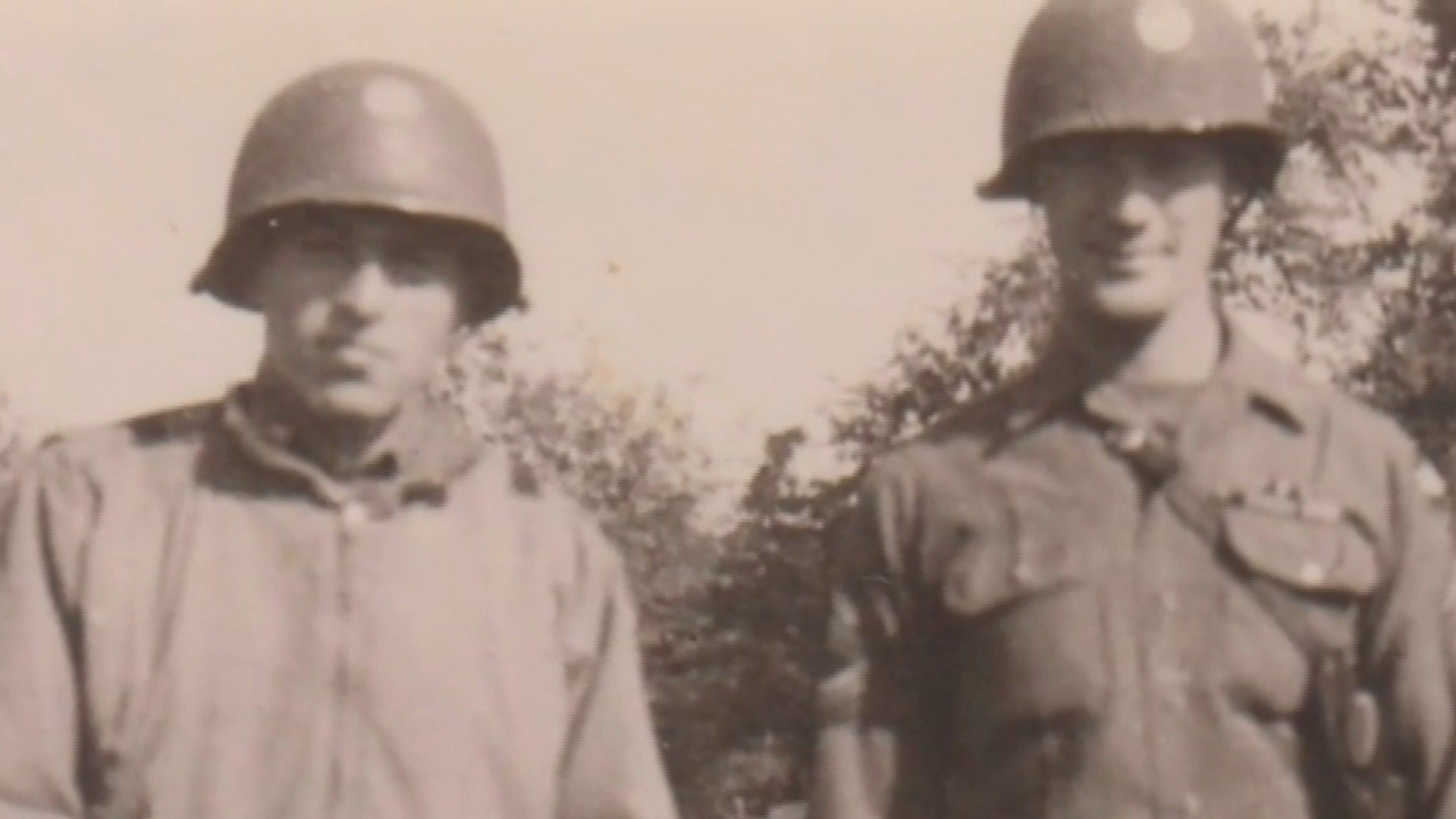 Watch CBS Evening News: 1941 West Point graduate reflects on WWII ...