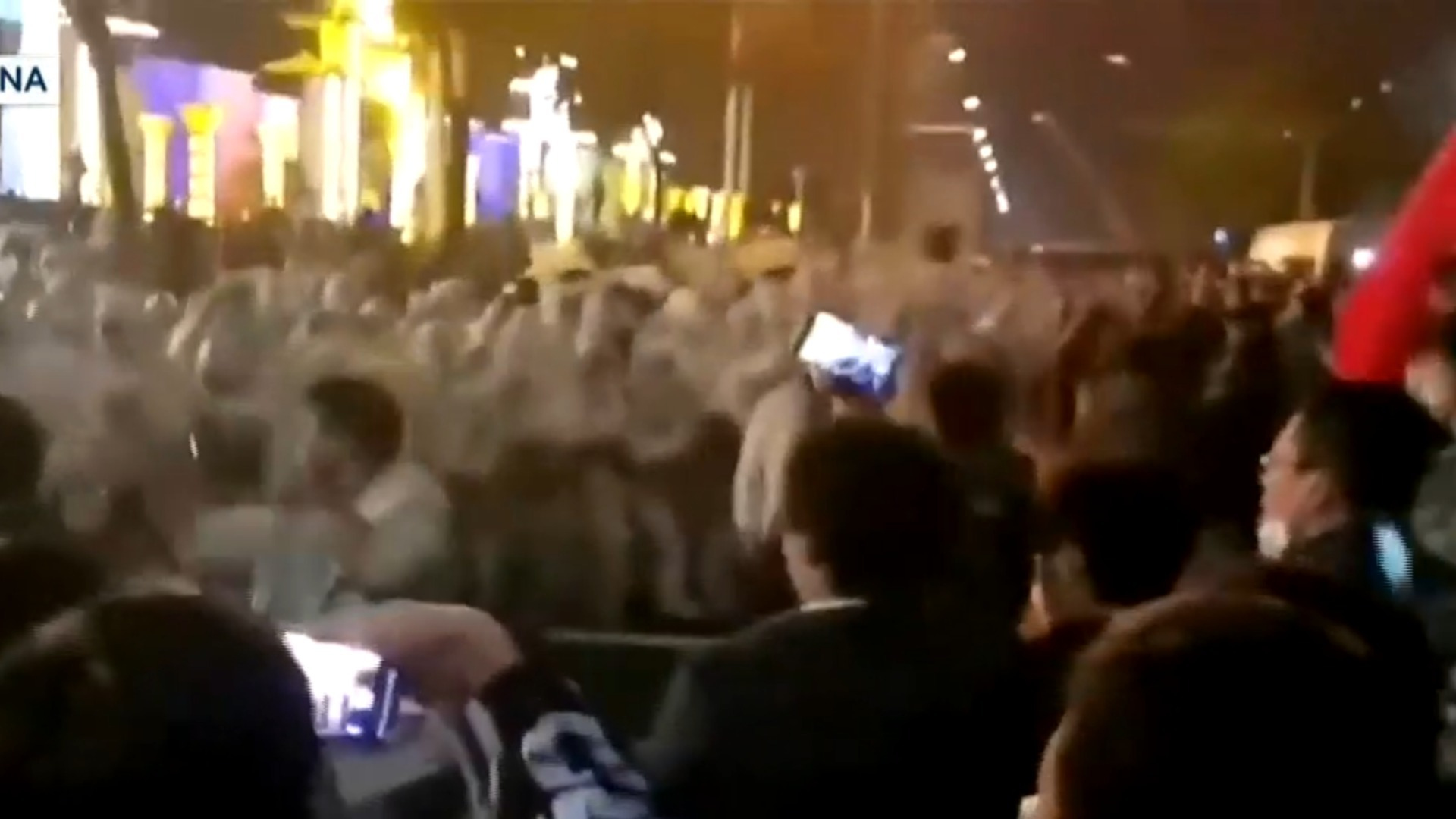 Watch CBS Evening News: Chinese factory workers protest harsh COVID ...