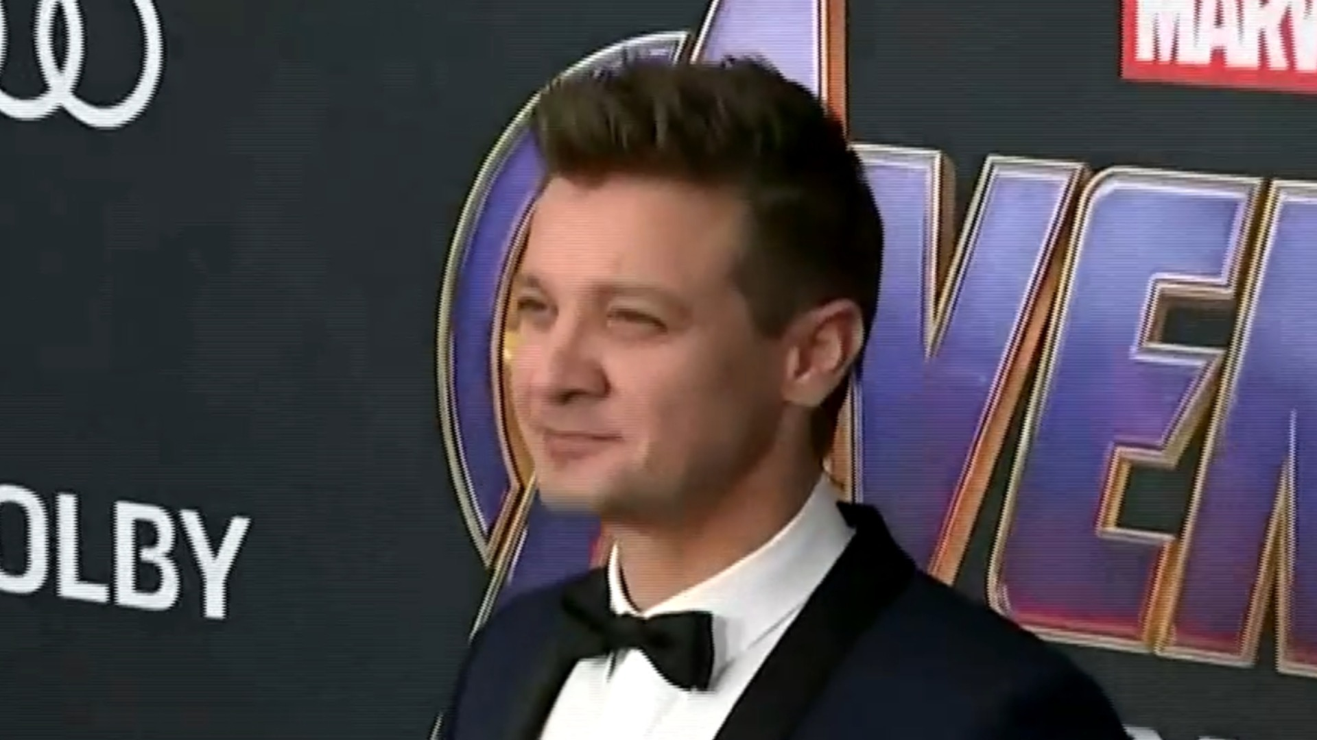 Watch CBS Evening News Season Episode : Jeremy Renner critically ...