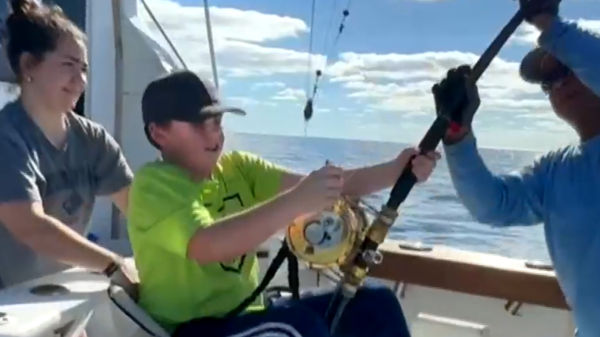 Watch CBS Evening News: Boy catches great white shark off Florida coast ...