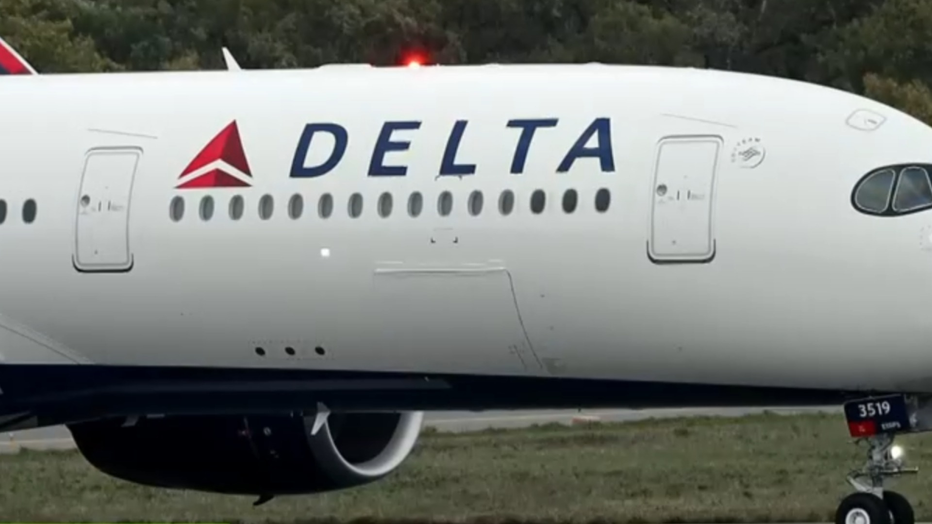 Watch CBS News Mornings Delta rolling out free in-flight Wi-Fi - Paramount+