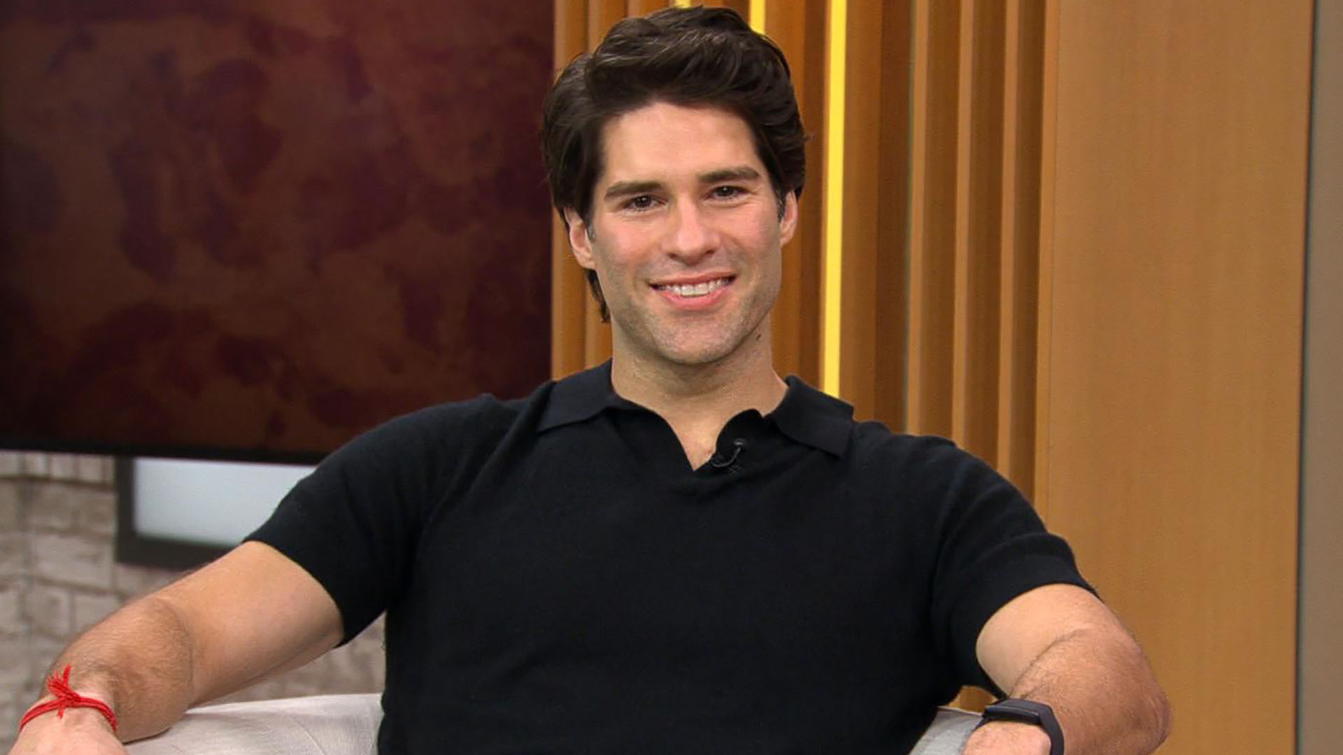 Watch CBS Mornings Season Episode : Asher Grodman on "Ghosts" - Paramount+