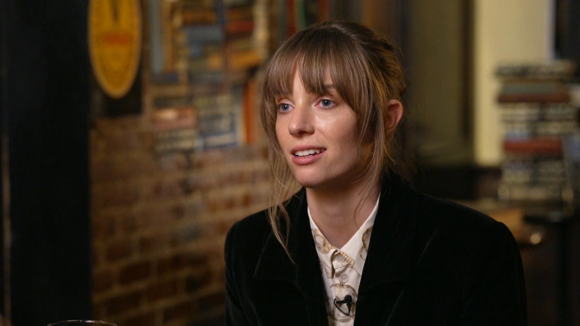 Watch CBS Mornings Season Episode : "Stranger Things" star Maya Hawke ...