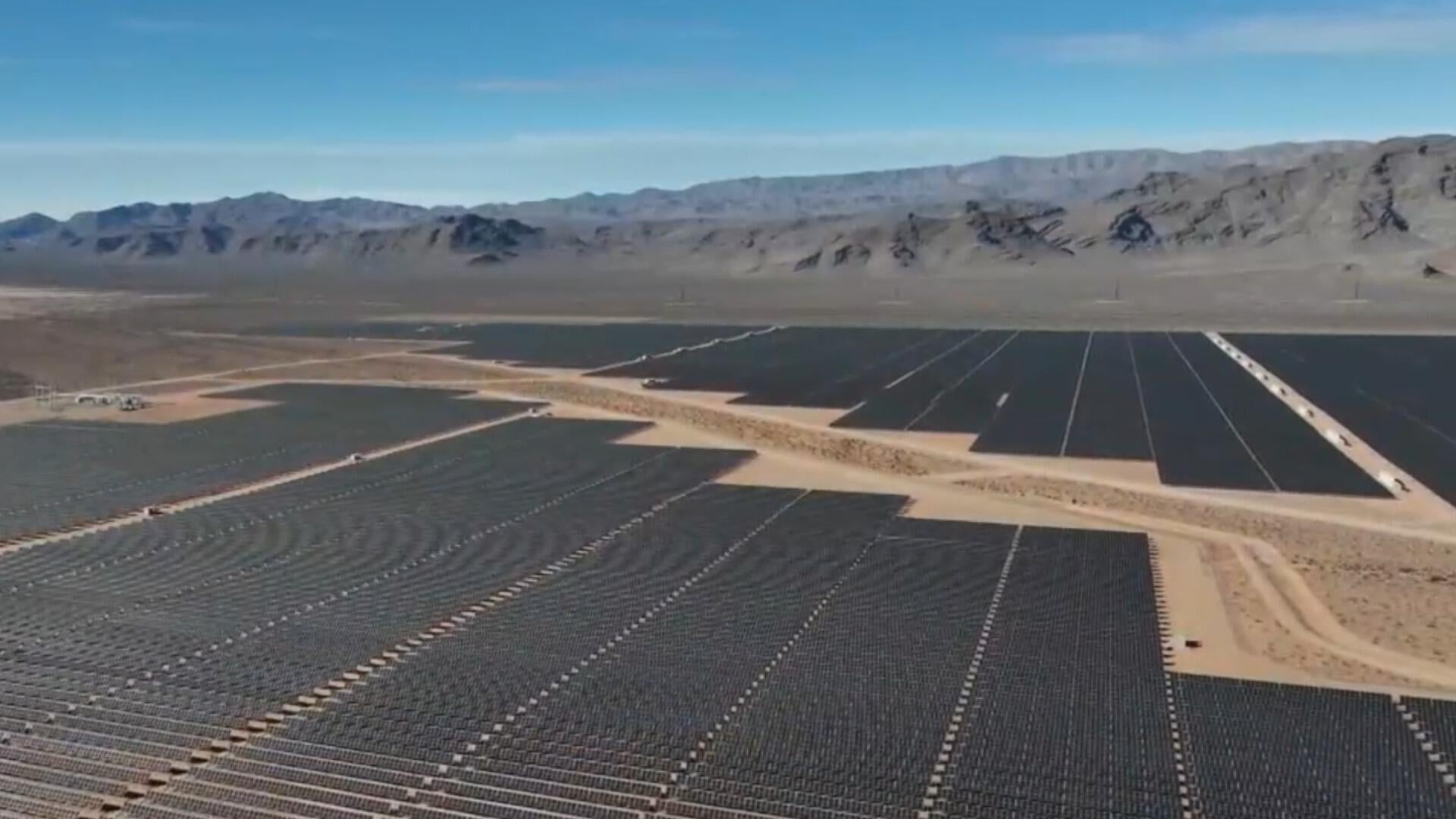 Watch CBS Evening News: Nevada community fighting against solar farms ...
