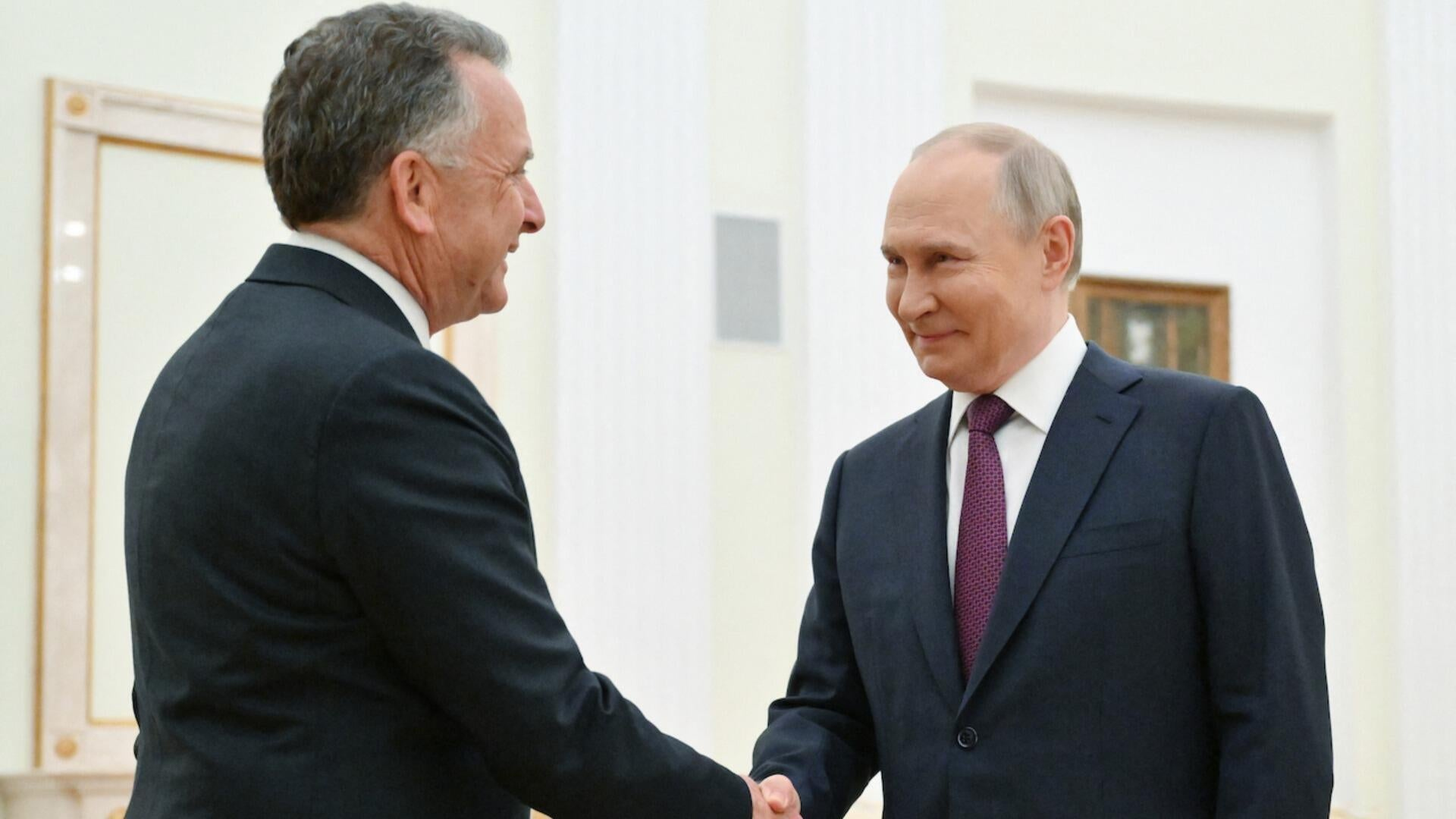 Watch CBS Evening News: Where Ukraine-Russia negotiations stand - Full ...