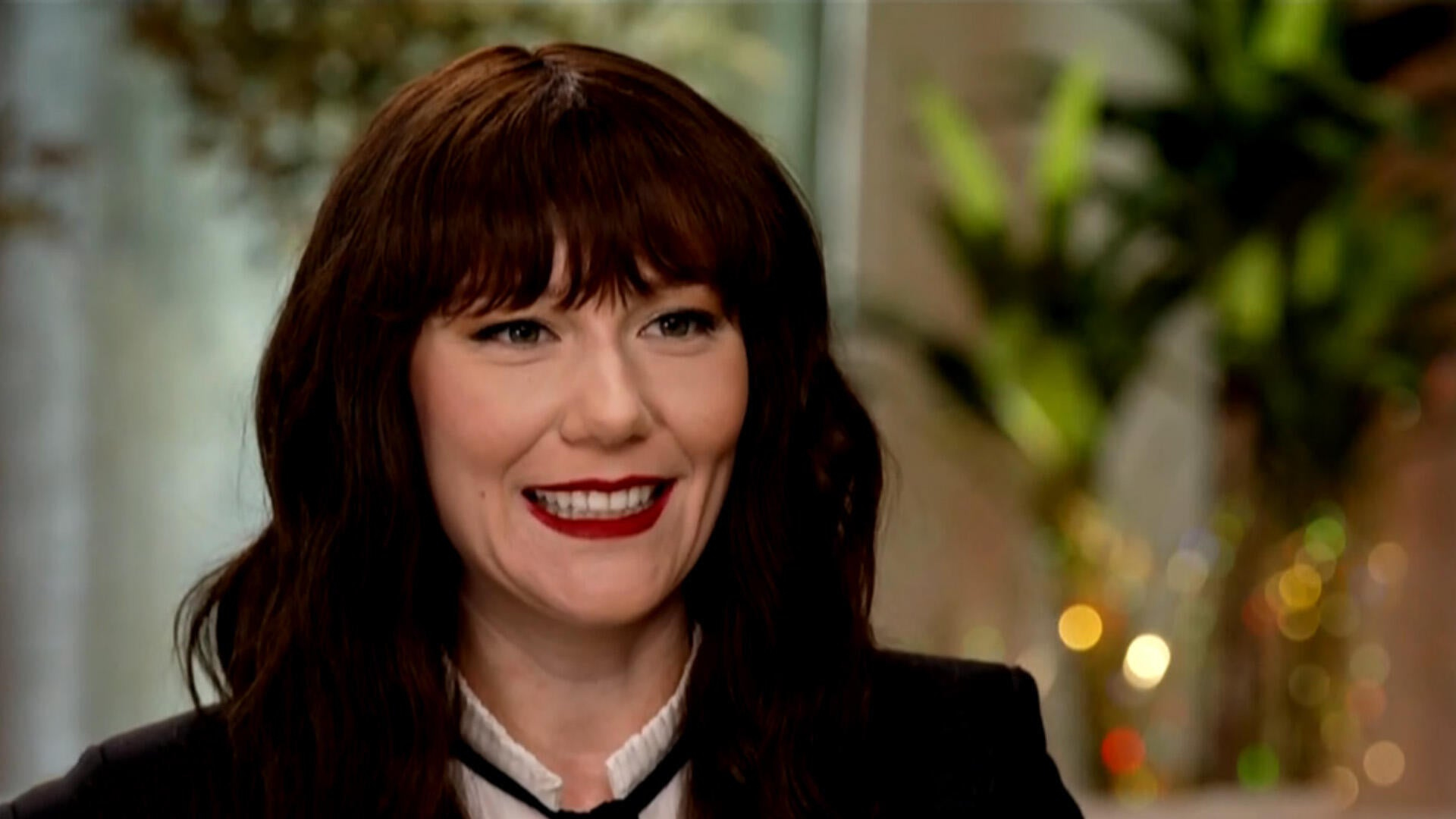 Watch CBS Saturday Morning: Meet singer-songwriter Molly Tuttle - Full show on CBS