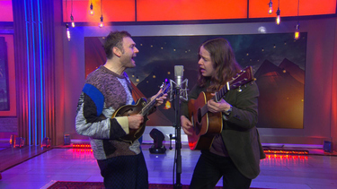 Watch CBS Saturday Morning: Billy Strings and Chris Thile perform "Wild Bill Jones" - Full show ...