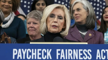 Watch CBS Evening News: Lilly Ledbetter remembered for equal pay ...