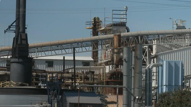 Watch CBS Evening News: Trump cuts upend community's pollution tracking ...