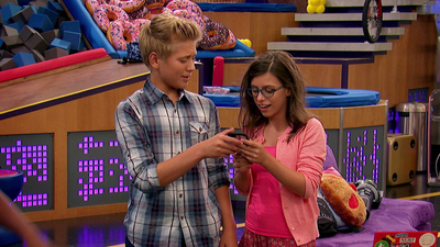 Episodios de la temporada 2 de Game Shakers - Velos en Paramount+ México