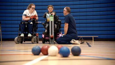 Play Like A Sponge - Watch on Paramount+ United Kingdom