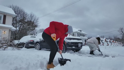 Watch CBS Evening News Season 2025 Episode 352: 12/27: CBS Weekend News ...