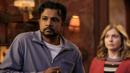 Watch Ghosts Season 3 Episode 1: Ghosts - The Owl – Full show on ...