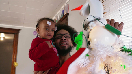 Watch Sunday Morning: Bringing Christmas joy at a time of tragedy ...