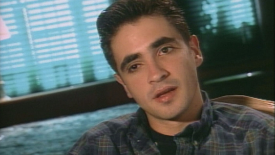 Watch The Real World Season 3 Episode 1: The Real World - "Planes ...