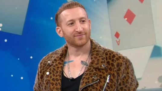 Watch CBS Mornings Magician Elliot Zimet's illusions - Paramount+