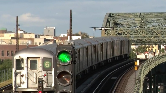 Watch CBS Mornings The dangerous rise of subway surfing in NYC - Paramount+
