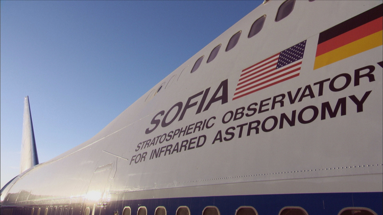 Watch Mighty Planes Season 2 Episode 5: Mighty Planes - Sofia 747SP ...