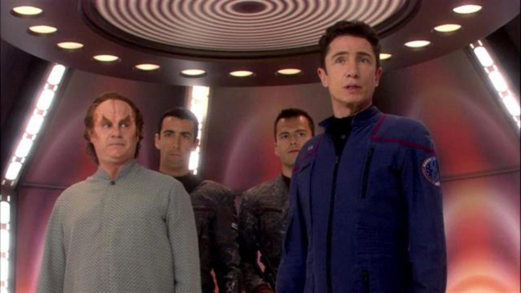 Watch Star Trek: Enterprise Season 4 Episode 5: Cold Station 12 - Full ...
