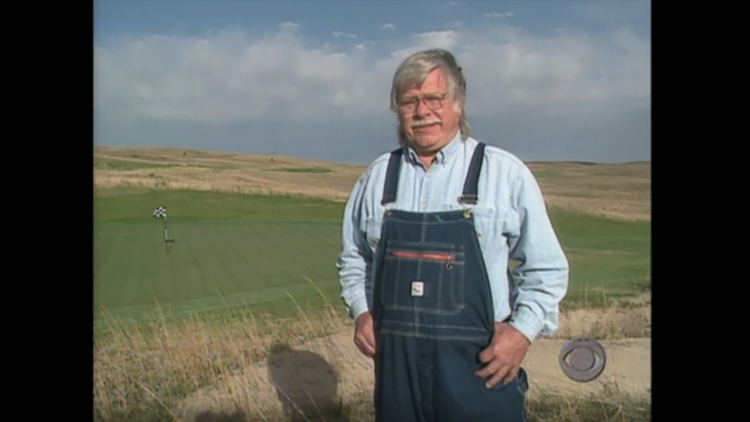 Watch Sunday Morning: From 1999: Roger Welsch on a golf course in ...