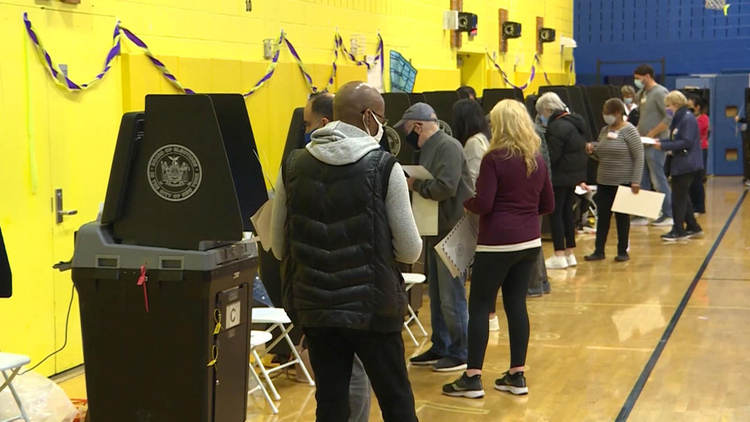 Watch CBS Mornings: Poll worker shortage ahead of midterms - Full show ...