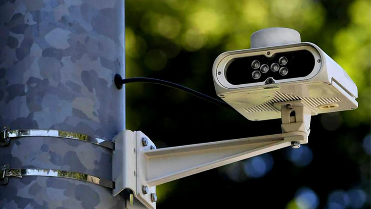 Watch CBS Mornings: The hidden risk of license plate scanners - Full ...