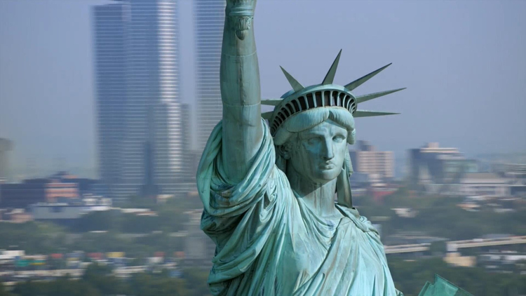 Watch CBS Mornings Does the American dream still exist? - Paramount+