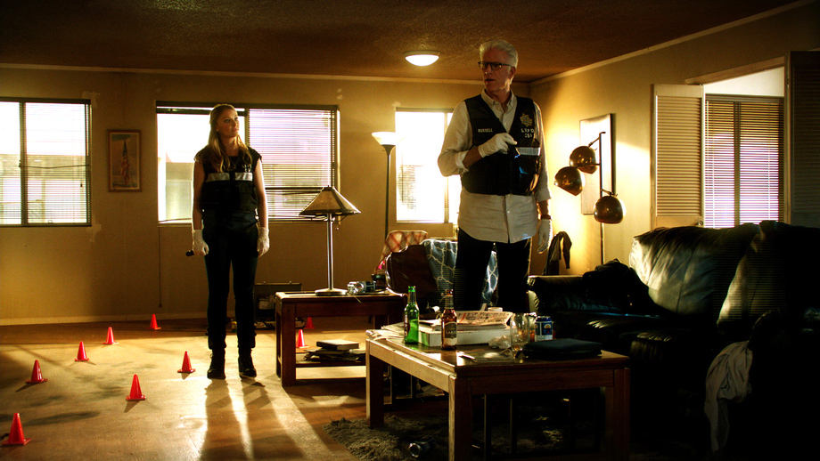Watch CSI: Crime Scene Investigation Season 13 Episode 7: Fallen Angels ...