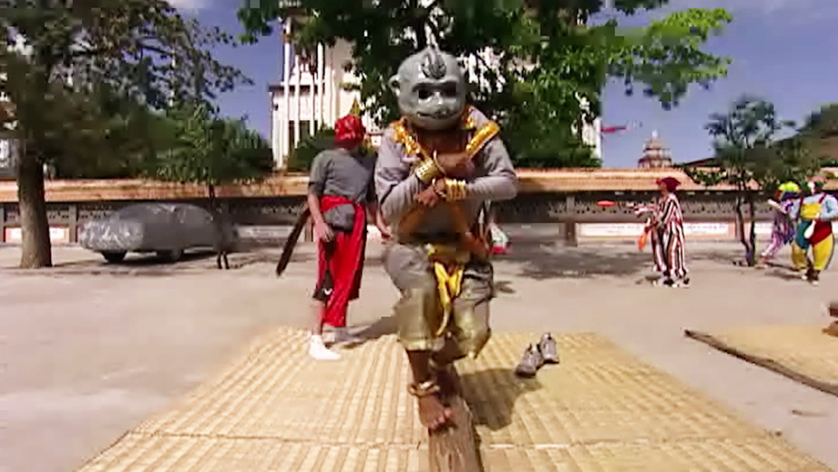 Watch The Amazing Race Season 15 Episode 3: Sean Penn Cambodia Here We ...